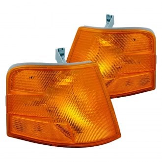 Mack Pinnacle Series Turn Signal Lights - TRUCKiD.com