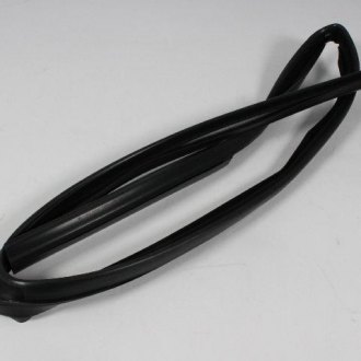 Semi Truck Glass | Windshield & Door Glass - TRUCKiD.com